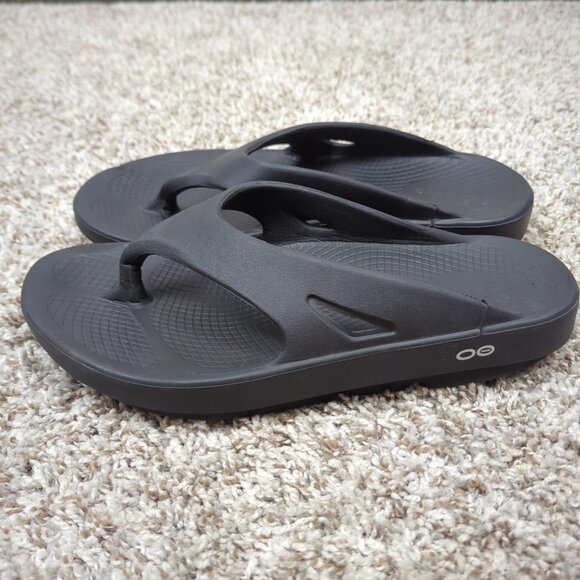 OOFOS | Shoes | Oofos Ooriginal Sandals Mens 9 Womens 1 Black ...